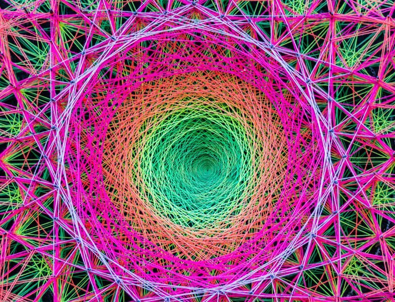 O que é String Art: conheça a técnica de desenhar com pregos!